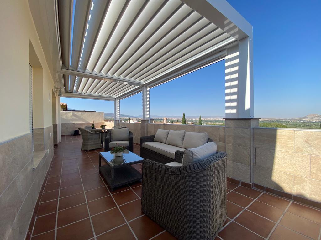 Protección solar para terrazas en Málaga y Granada - Cerramientos Tejero